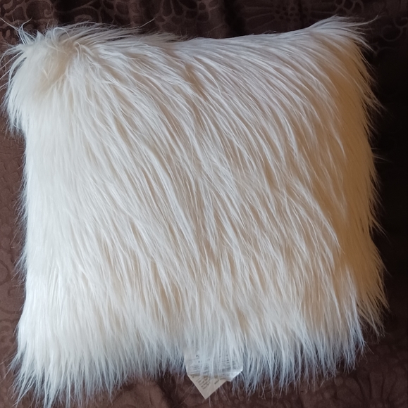 Threshold | Bedding | Threshold Target White Faux Rabbit Fur Fuzzy ...